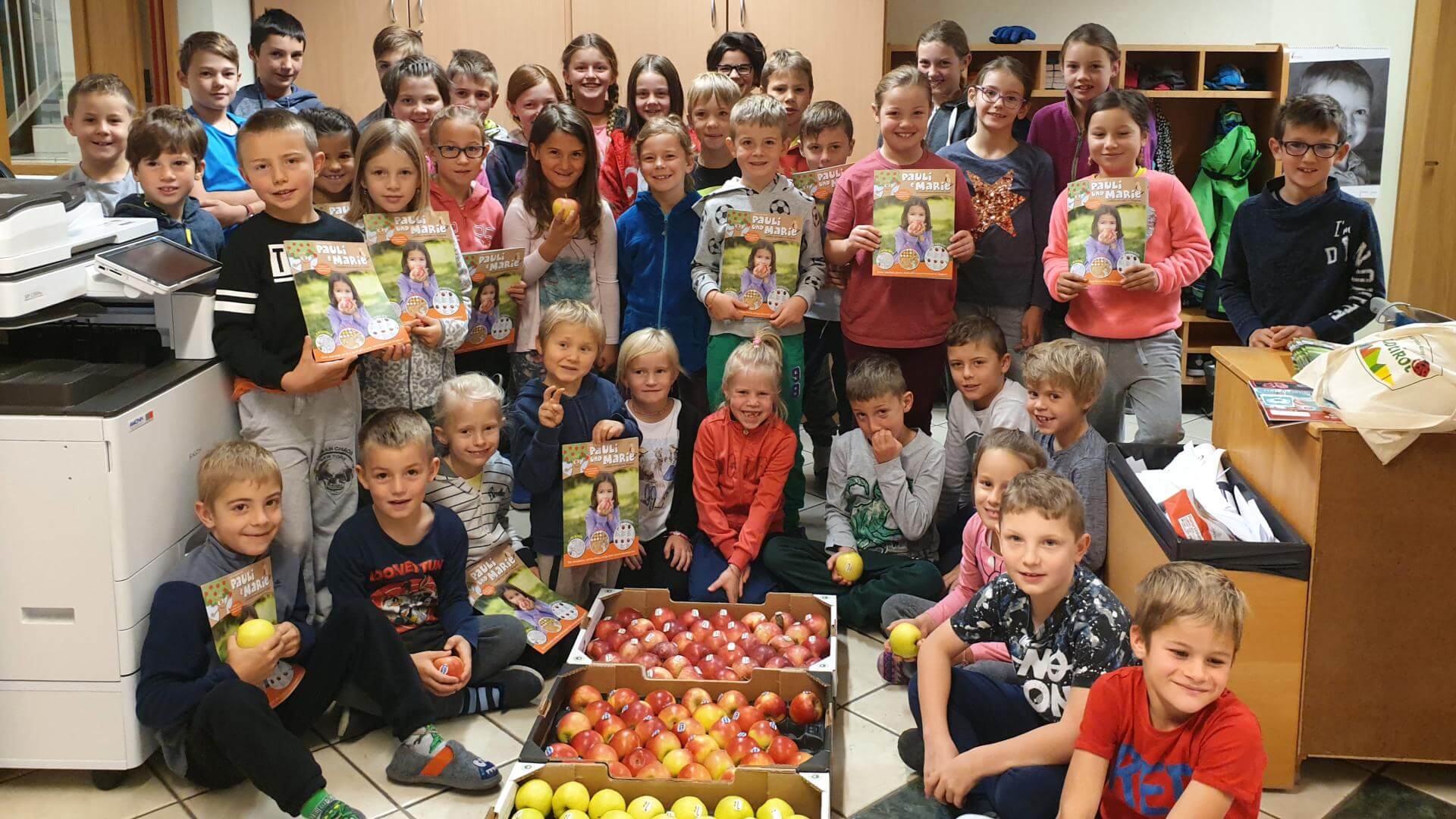 „Der Apfel zu Besuch im Klassenzimmer“